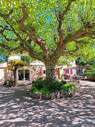 Maison à vendre - Saint-Rémy-de-Provence - 9 pièces - 6 chambres