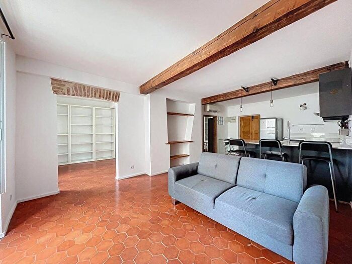 Appartement à louer - Gare, Ajaccio - 2 pièces - 1 chambre