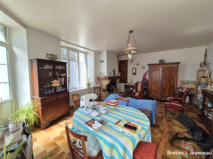 Maison à vendre - Lassay-les-Châteaux - 5 pièces - 3 chambres