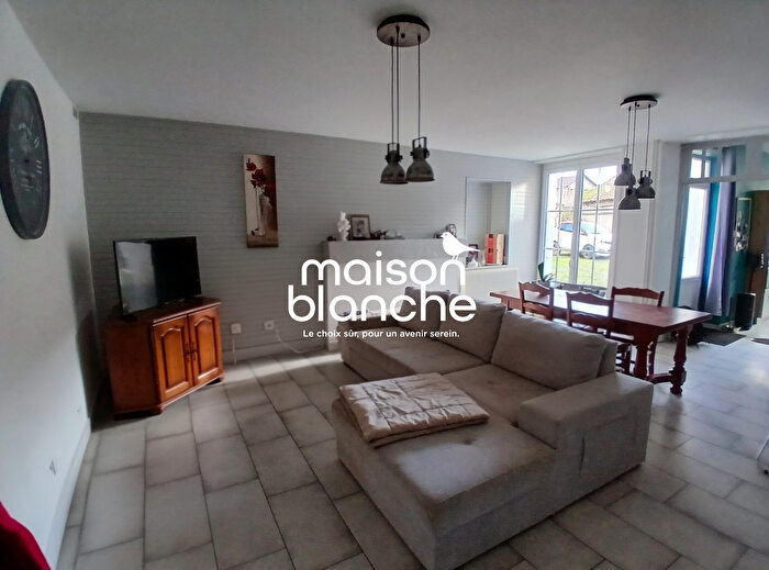 Maison à vendre - Thénezay - 4 pièces - 3 chambres