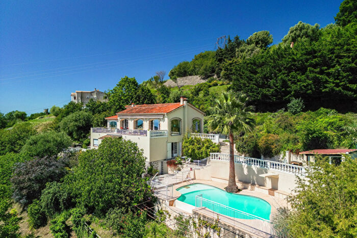 Maison à vendre - Vence, Saint-Martin, Lubiane, Le Suve - 6 pièces - 4 chambres