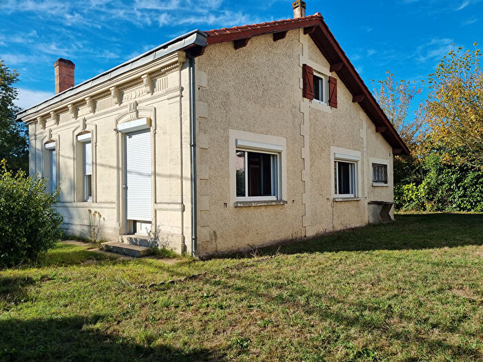 Maison à vendre - Saint-Médard-en-Jalles, Centre-ville - 6 pièces - 4 chambres