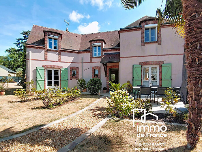 Maison 8 pièces à vendre - Fontaine-la-Guyon