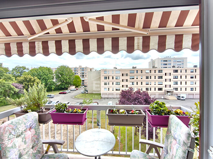 Bourg-en-Bresse, Croix Blanche, Près de Brou, Alagnier : Appartement 4 pièces à vendre
