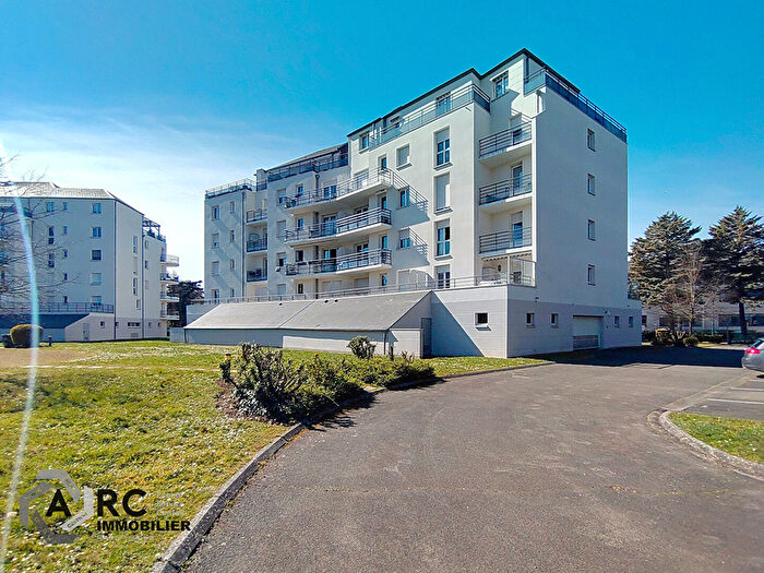 Orléans, La Croix Saint-Marceau, La Mouillère, Pré Pinson : Appartement 3 pièces à vendre