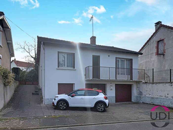 Maison à vendre - Désertines - 4 pièces - 3 chambres