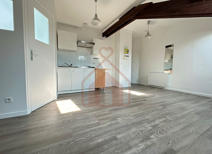 Appartement à vendre - Ivry-sur-Seine, Louis Bertrand, Mirabeau, Semard - 1 pièce