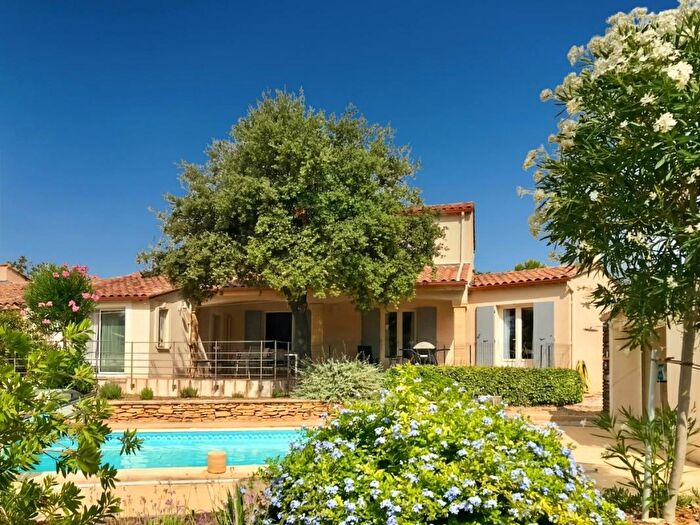 Maison à vendre - Castillon-du-Gard - 5 pièces - 4 chambres