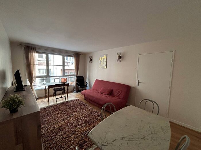 Appartement à louer - Centre Ville, Amiens - 2 pièces - 1 chambre