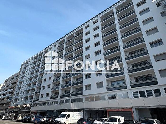 Appartement à louer - Bonnabaud, Clermont-Ferrand - 3 pièces - 2 chambres