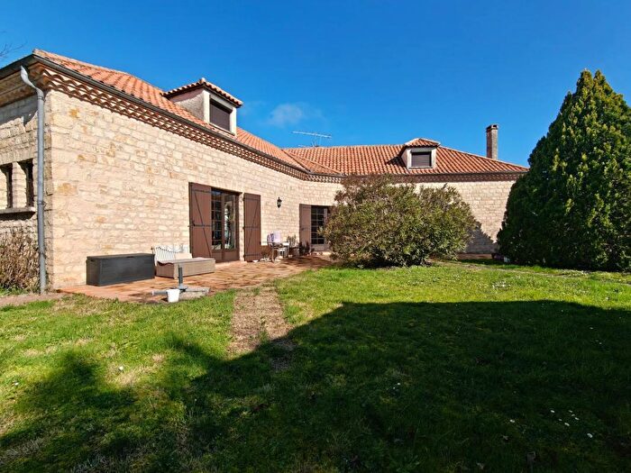 Maison à vendre - Villeneuve-sur-Lot, Eysses - 6 pièces - 4 chambres