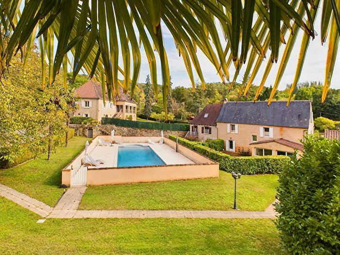 Maison à vendre - Sarlat-la-Canéda - 20 pièces - 4 chambres