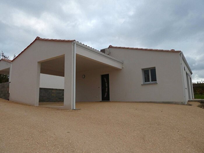 Maison à louer - Foch, Ruelle sur Touvre - 4 pièces - 2 chambres