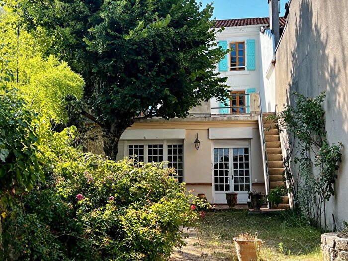 Maison 10 pièces à vendre à Boulogne-sur-Gesse