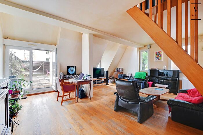 Maison à vendre - Paris e , Buttes Chaumont, Laumière, Manin - 8 pièces - 6 chambres