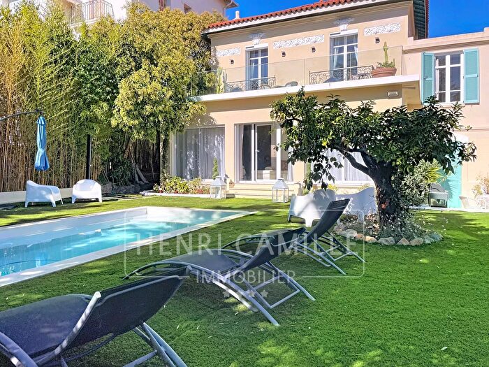 Maison à vendre - Le Cannet, Bas Cannet - 7 pièces - 4 chambres