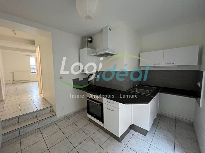 Thizy-les-Bourgs : Appartement 4 pièces à louer