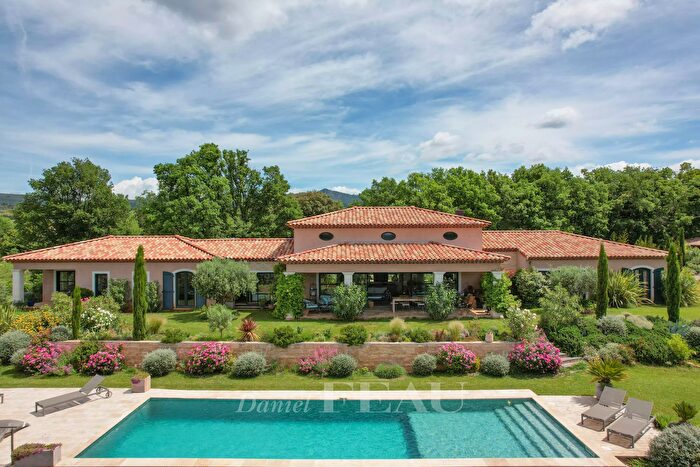 Maison à vendre - Aups - 6 pièces - 5 chambres