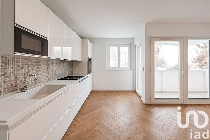 Appartement à vendre - Tassin-la-Demi-Lune, Charles de Gaulle - 4 pièces - 3 chambres