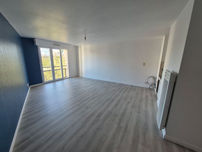 Appartement à louer - La Roche-sur-Yon, Pentagone, Pont-Morineau - 1 pièce