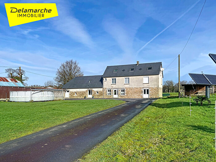 Maison à vendre - Sainte-Cécile - 8 pièces - 6 chambres