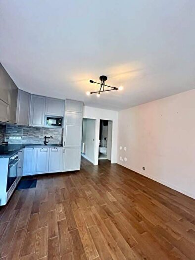 Centre Ancien, Vanves : Appartement 2 pièces à louer