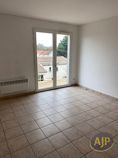 Appartement à louer - Saintes, Saint-Sorlin, La Récluse - 2 pièces - 1 chambre