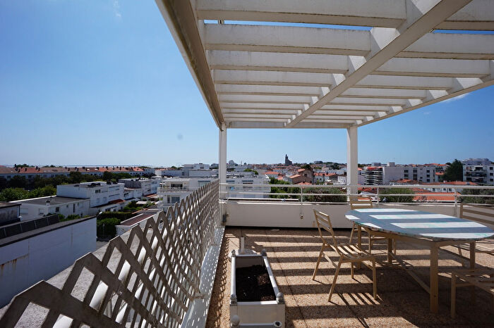 Appartement à vendre - Royan, Saint-Pierre - 3 pièces - 2 chambres