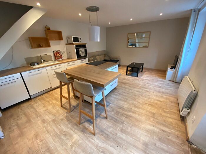 Maisons à vendre et appartements à louer - 3