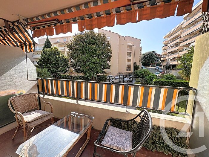 Appartement à vendre - Cannes, Prado, République - 2 pièces - 1 chambre