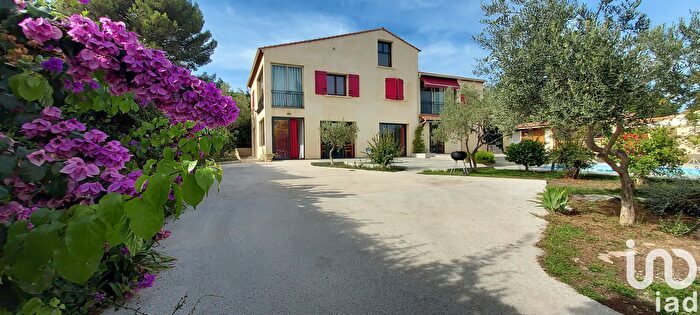 Maison à vendre - Nages-et-Solorgues - 11 pièces - 8 chambres