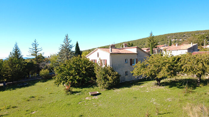 Maison à vendre - Banon - 6 pièces - 4 chambres