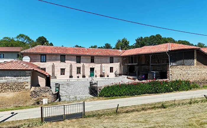 Maison à vendre - Arné - 8 pièces - 5 chambres