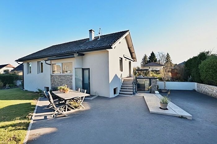Cessy - Maison 6 pièces à vendre