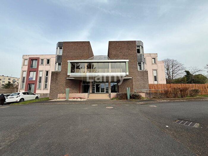 Appartement à louer - Doumer-Déportés, Montargis - 3 pièces