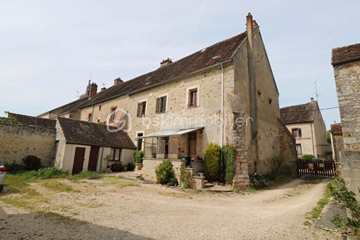 Maison 6 pièces à vendre à Montigny-Lencoup