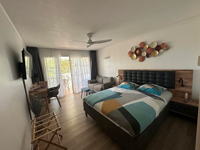 Appartement à vendre - Sainte-Anne - 2 pièces - 1 chambre