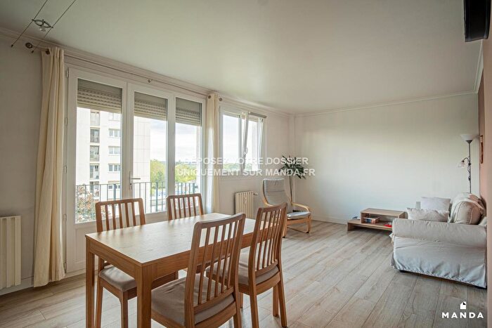 Appartement 4 pièces à Reims, Sainte-Anne, Maison Blanche, Wilson, à louer