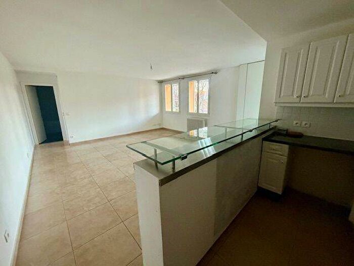 Appartement à louer - Le Fort, Vitry-sur-Seine - 2 pièces - 1 chambre