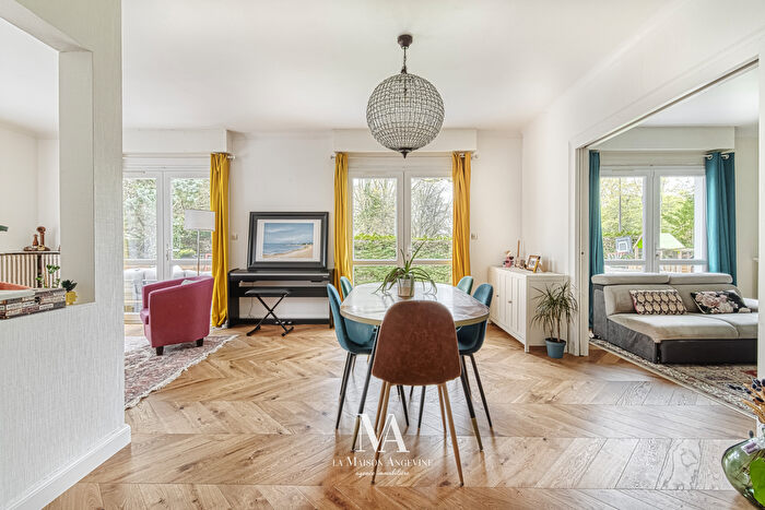 Maison à vendre - Avrillé, Parc de la Haye, Val dOr, Pépinières - 7 pièces - 4 chambres