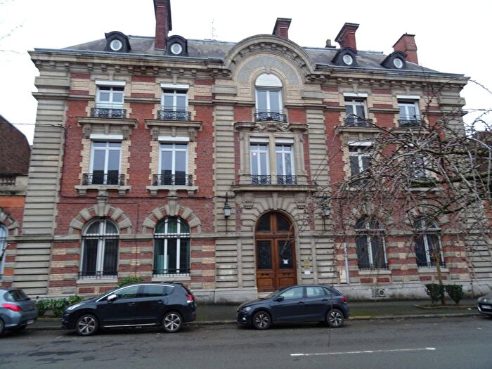 Appartement 5 pièces à Cambrai, à louer