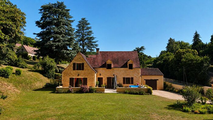 Maison 6 pièces à Beynac-et-Cazenac, à vendre