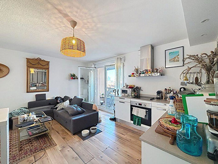 Villeurbanne, Charmettes - Appartement 3 pièces à vendre