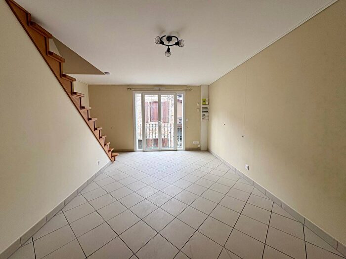 Appartement à louer - Heyrieux - 4 pièces - 3 chambres