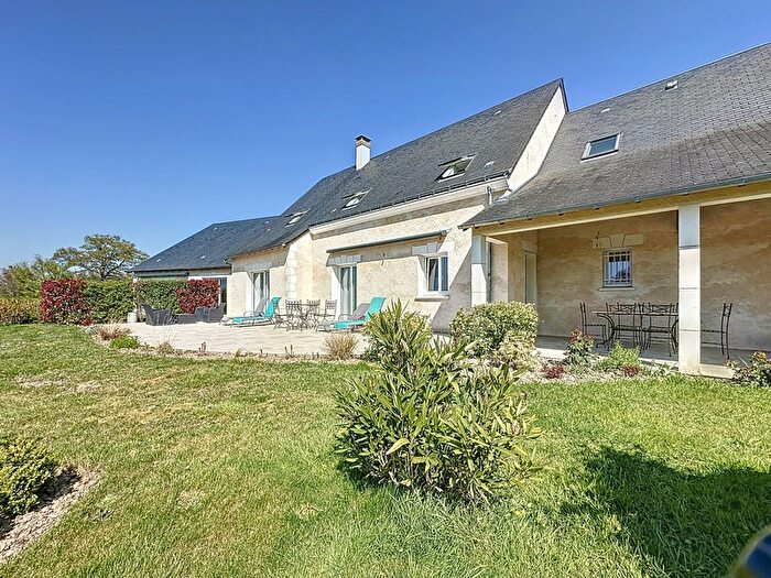 Maison à vendre - Beaumont-la-Ronce - 9 pièces - 6 chambres