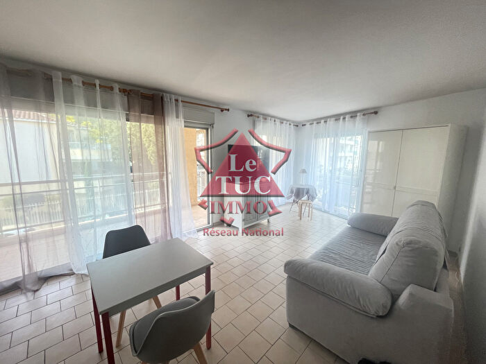 Appartement à vendre - Cavalaire-sur-Mer, Centre-ville - 2 pièces - 1 chambre