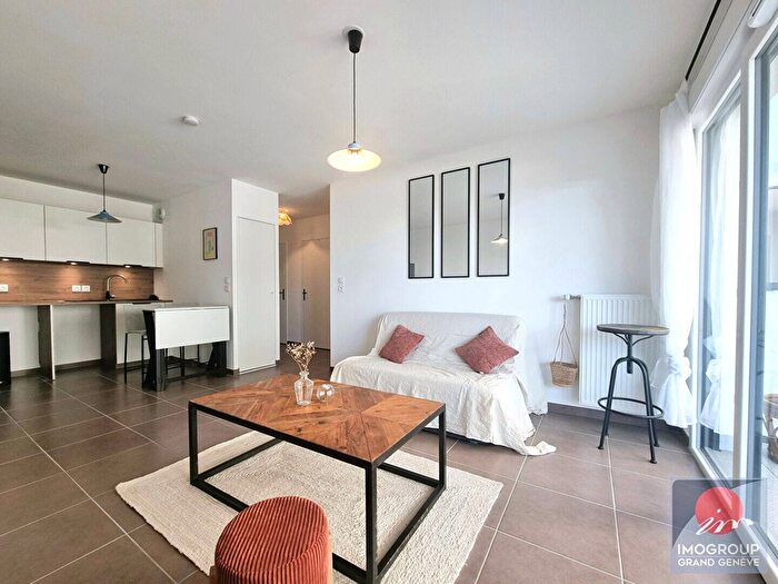 Appartement à louer - Centre Ville Est, Thonon-les-Bains - 2 pièces - 1 chambre