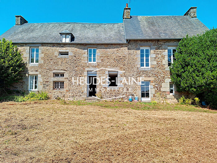 Maison à vendre - Isigny-le-Buat - 6 pièces - 4 chambres