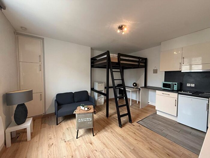 Appartement à louer - Tours, Lamartine - 1 pièce