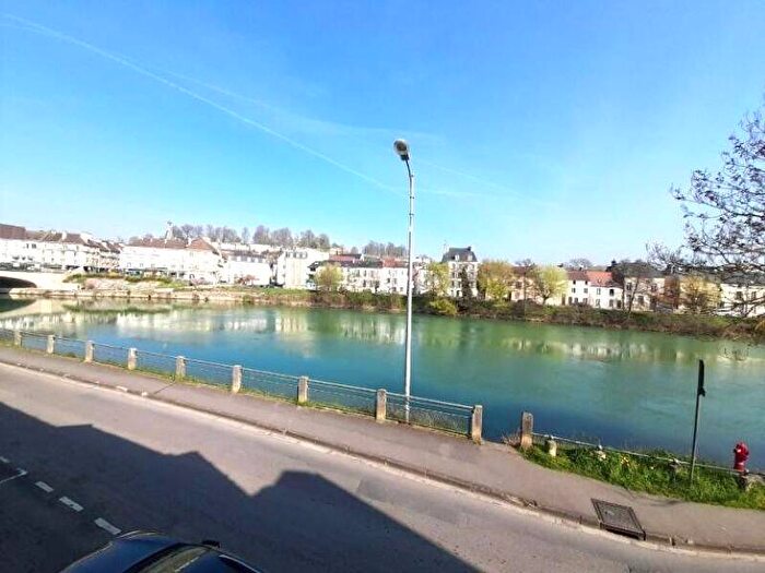 Appartement à louer - Centre, Château-Thierry - 1 pièce